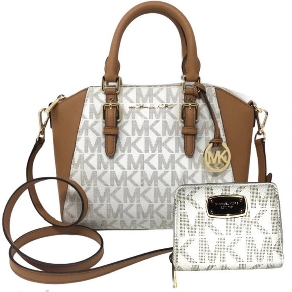 Michael Kors | Bags | Michael Kors Md Ciara Signature Vanillaluggage ...